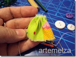 ARTEMELZA - Arte e Artesanato: Broche bonequinha.
